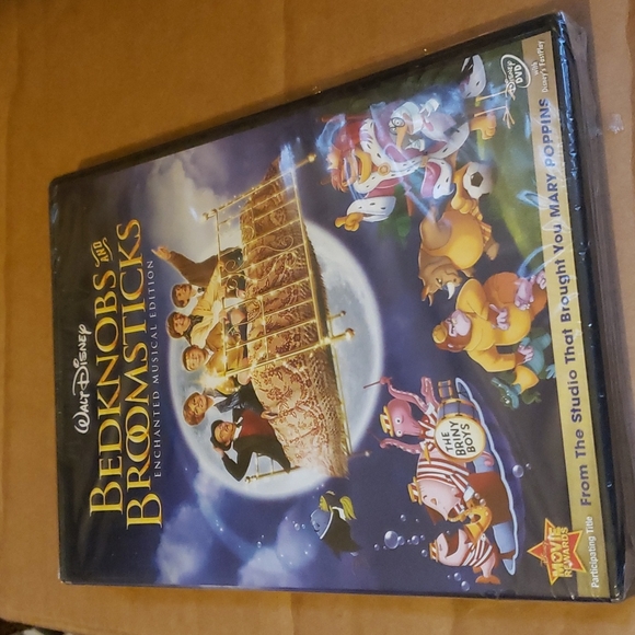 Media | Walt Disney Bedknobs And Broomsticks Nwt | Poshmark